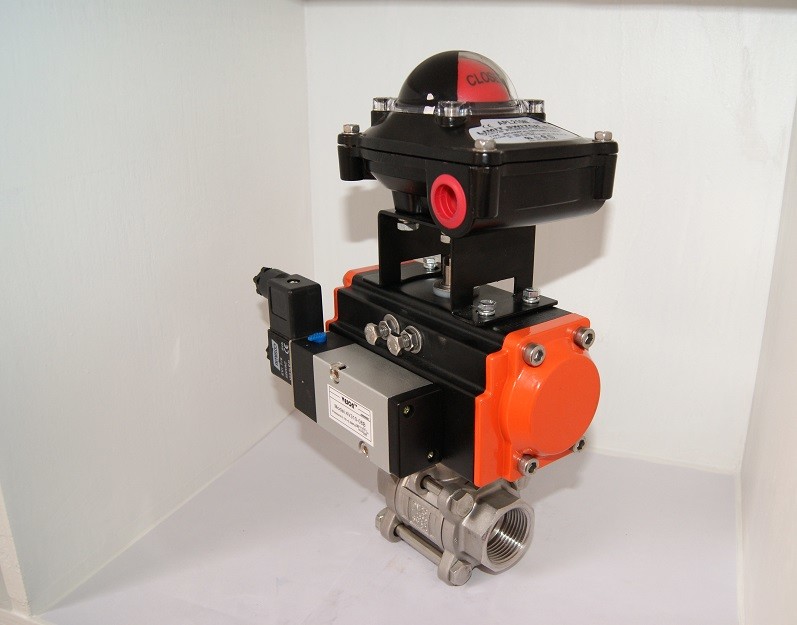 CF8M Socket Weld Pneumatic On Off Valve Screwed 3 Way Pneumatic Control ...